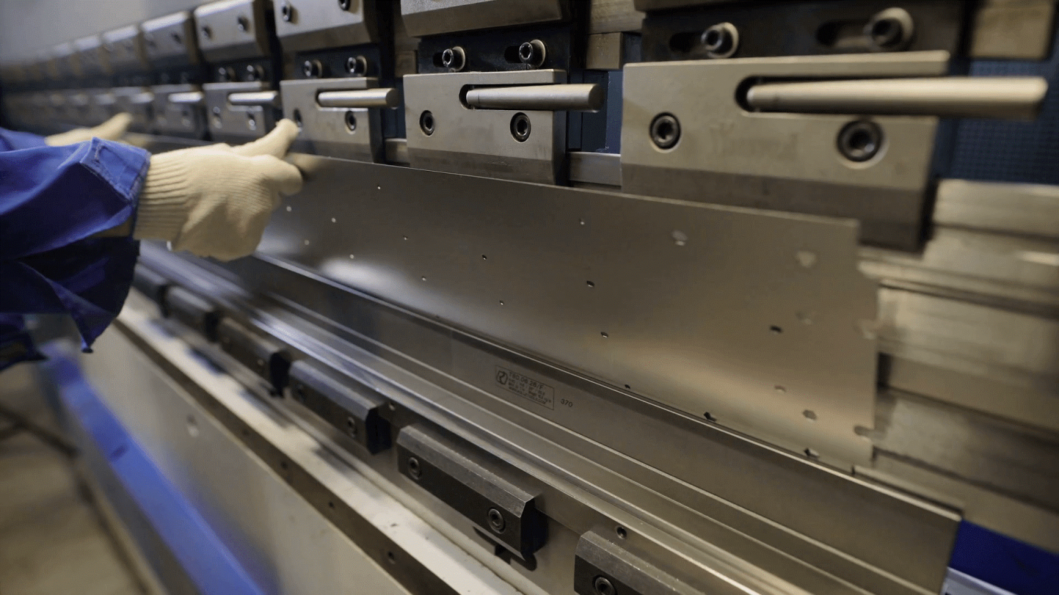 Sheet Metal Bending Machine Safety Tips - Global Shop